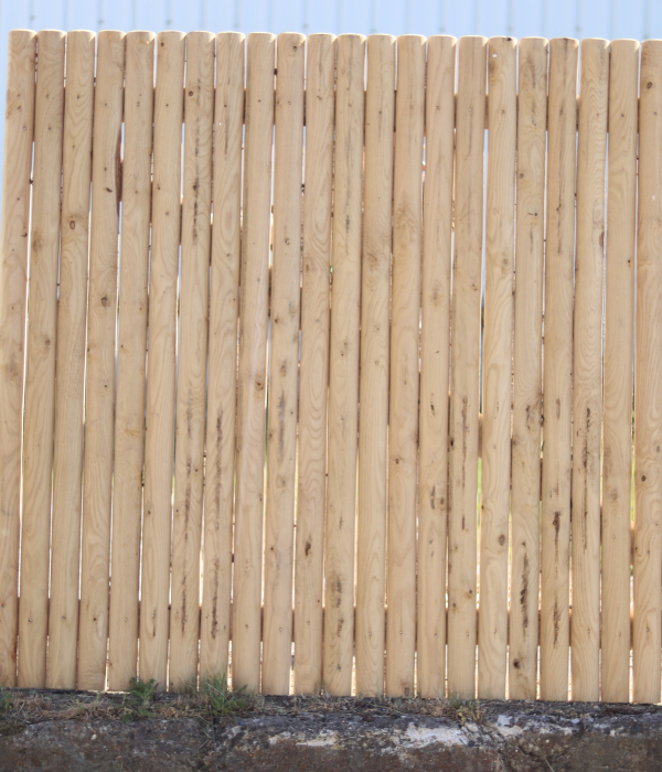 Clôture jointive châtaignier fraisé - E2d